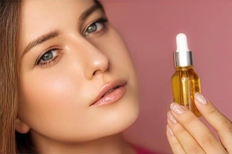 Nourish Your Skin: Benefits Of Amyris Essential Oil